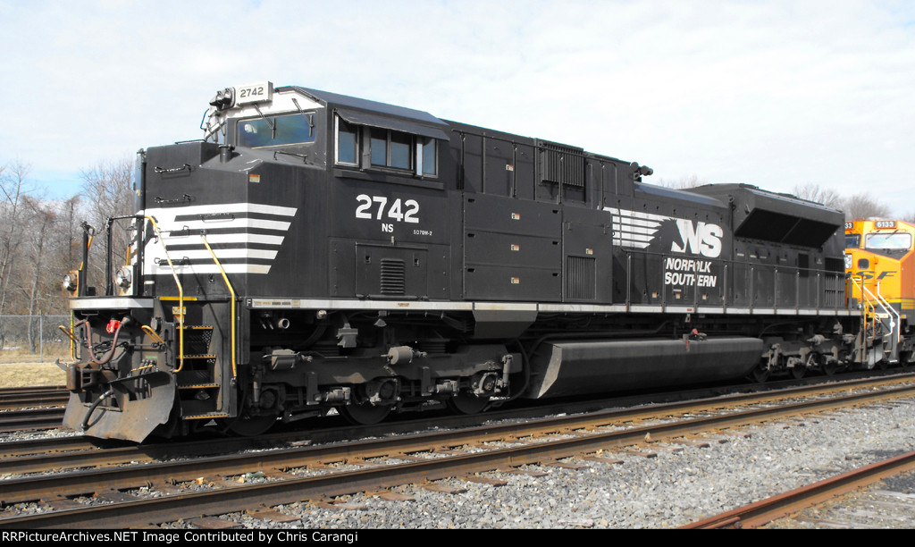 NS 2742 on 506